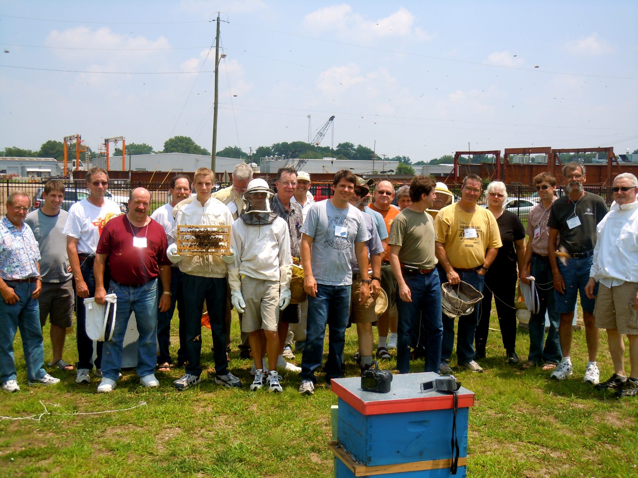 Successful Queen & Drone Rearing Workshop - Apis Engineering